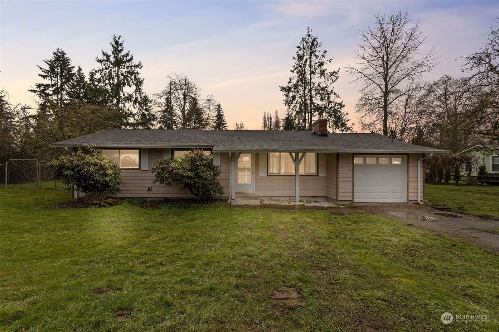 House for sale in Snohomish: 13915 99th Avenue SE, Snohomish, WA 98296