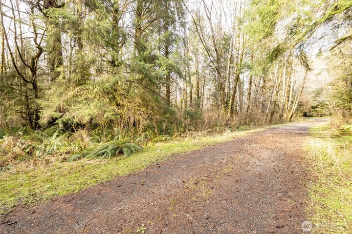 MLS#2368114: 1 Swamp Rd, Sekiu, WA 98381