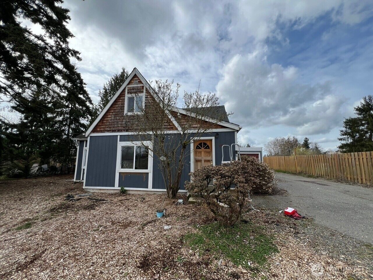 2 bed Tacoma home for sale: 10522 22nd Avenue E, Tacoma, WA 98445