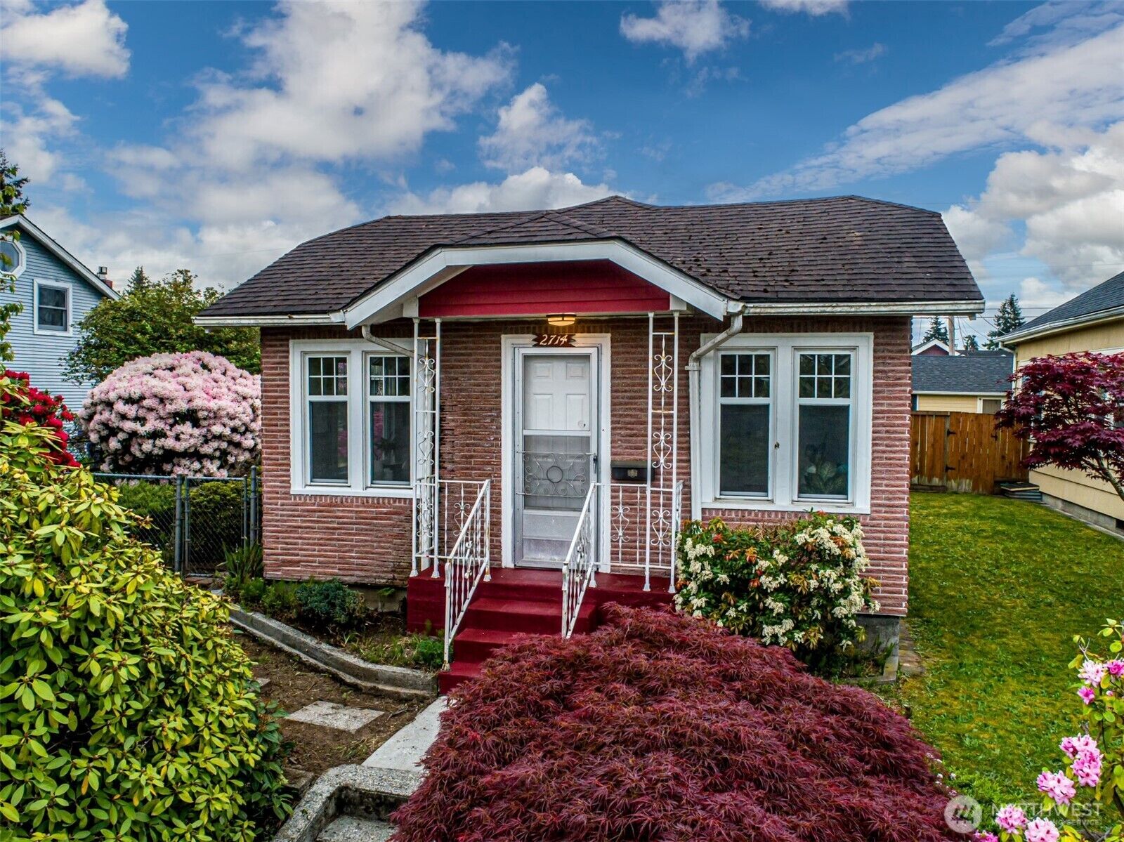 House for sale in Everett: 2714 Victor Place, Everett, WA 98205