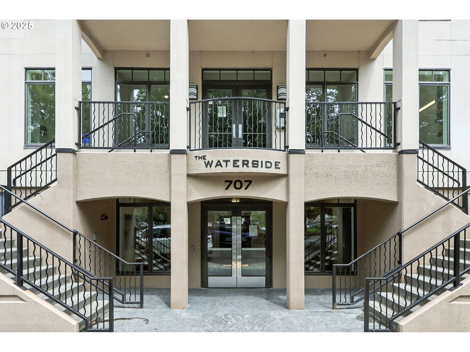 Home for sale in Portland: 707 N Hayden Island Dr 323, Portland, OR 97217