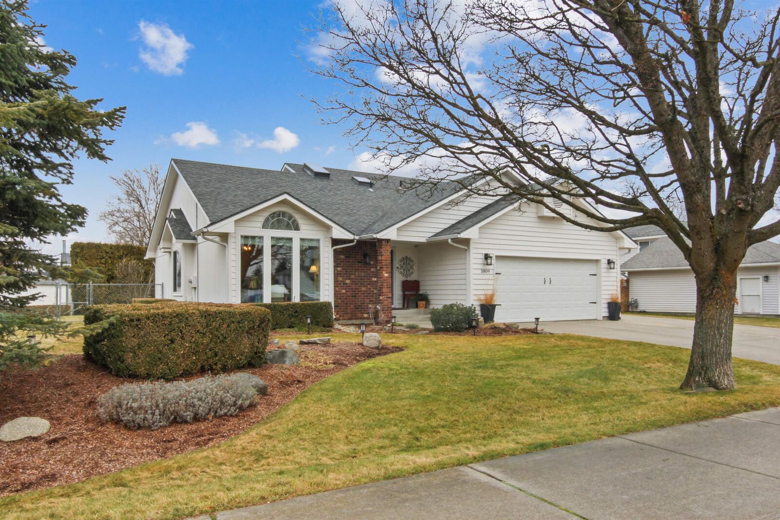 Home for sale in Spokane Valley: 3809 S Loretta Dr, Spokane Valley, WA ...