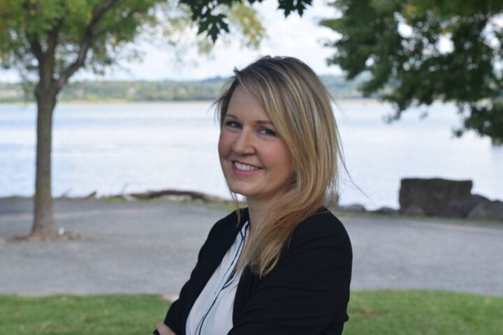 Kelly Robertson - Elite - - Elite - - Coldwell Banker Elite